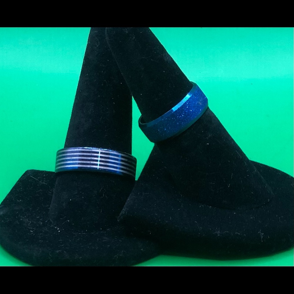 Blue Triton Titanium Wedding Band Set - Gem